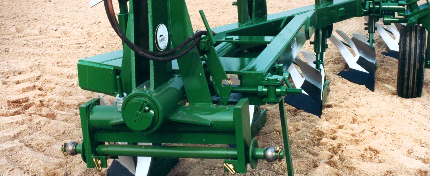 Charrues portées Série Légère (SL) de 4 à 6 corps - CHARLIER & Fils